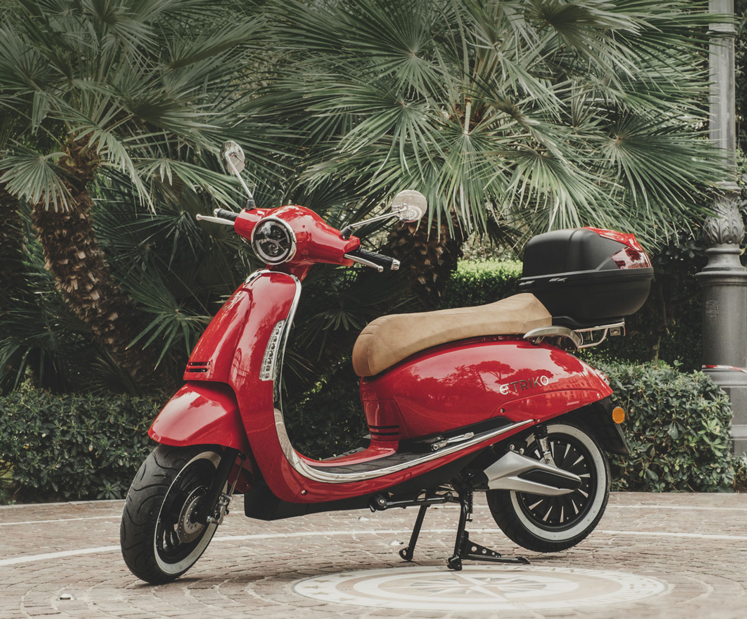 Riviera | Scooter Elettrico - Caprari Auto